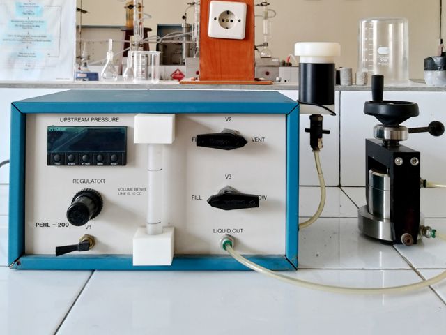 Program Studi Teknik Perminyakan » Laboratorium Petrofisika